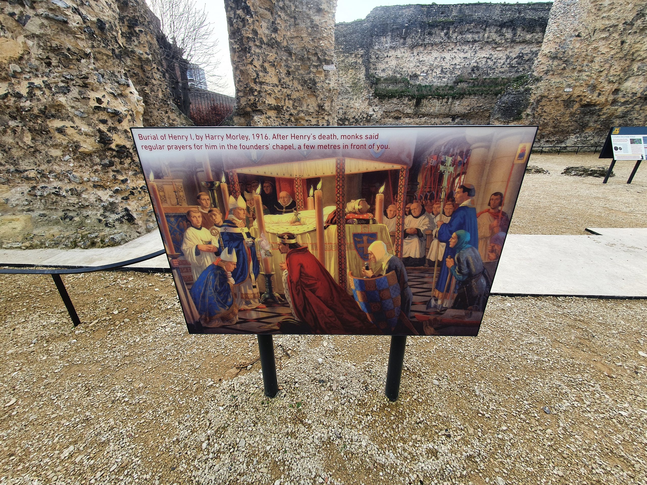 Reading – Reading Abbey (Burial Place of King Henry I) – Walking ...