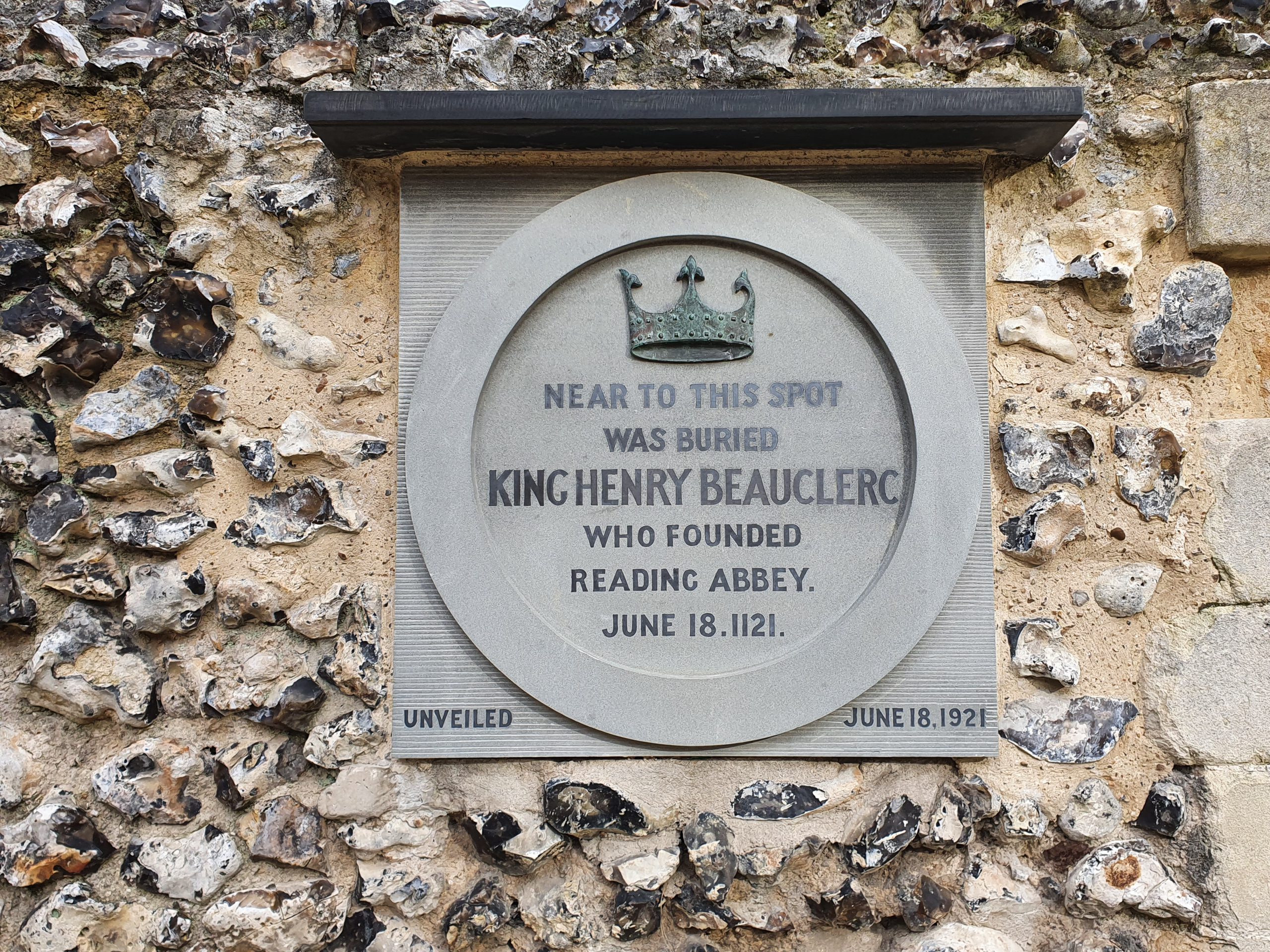 Reading – Reading Abbey (Burial Place of King Henry I) – Walking ...